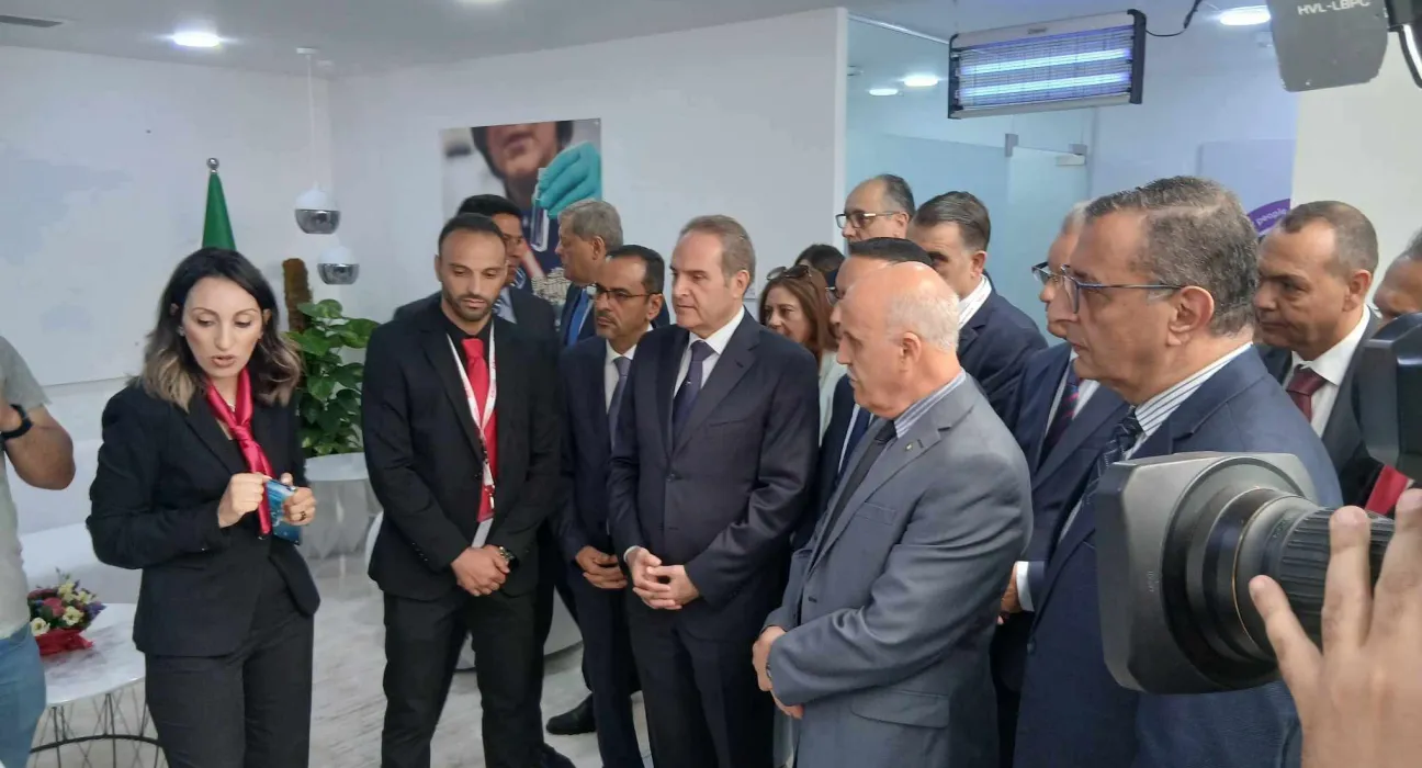 Production de médicaments injectables : inauguration de l’usine de ...